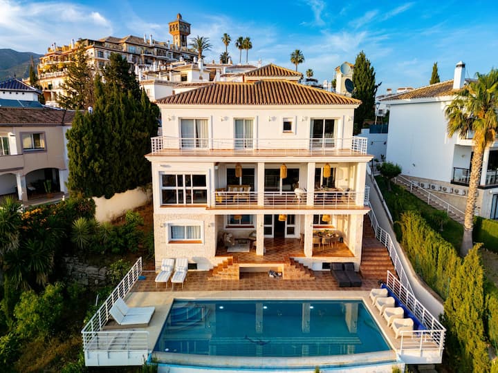 Mijas Golf Villa With Heated Pool And Bbq - Fuengirola