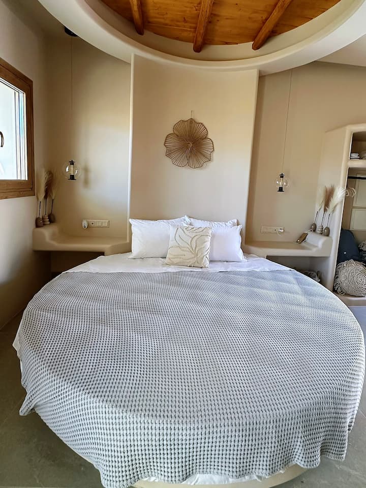 Iro Luxury Suite, Naousa Town Center - 帕羅斯島