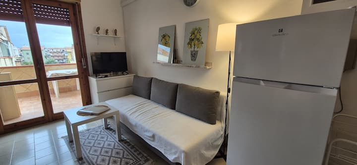 Spacious, Centrally Located, 700 M. From The Sea. - Scalea