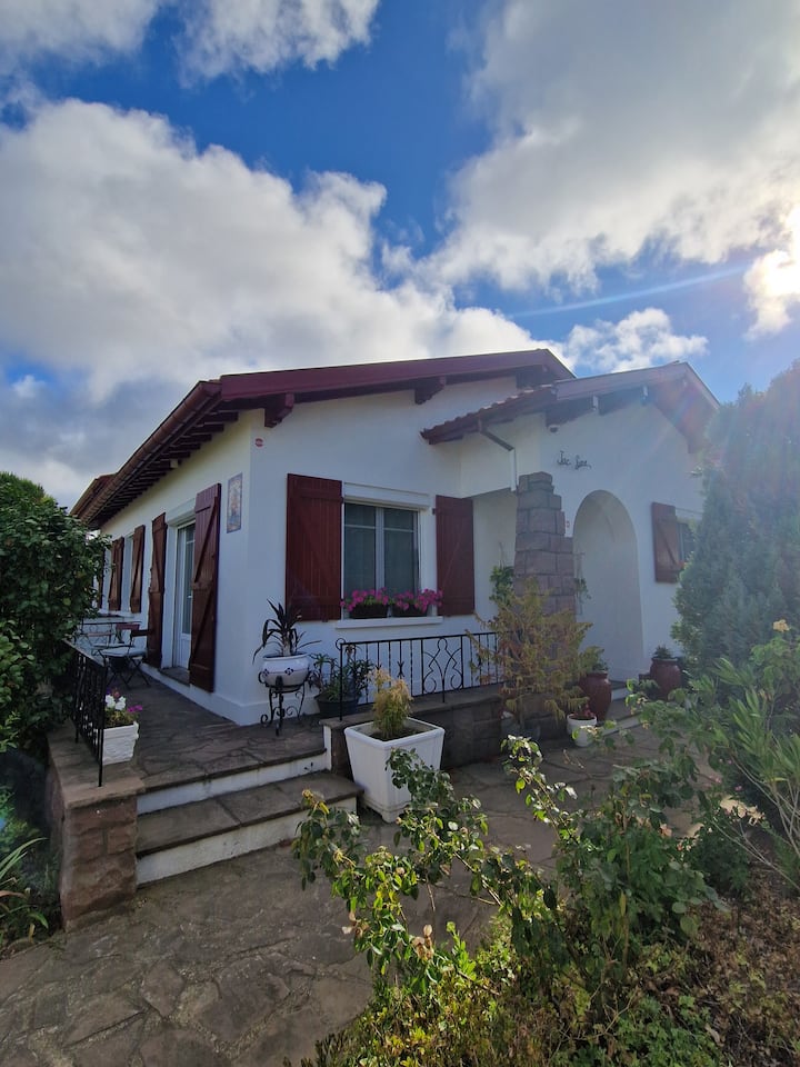 Maison Avec Jardin Au Cœur D'anglet - 4 Personnes - Anglet