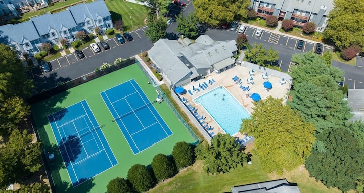 Ground Level Condo 3 Pools Tennis Parking - Dewey Beach, DE