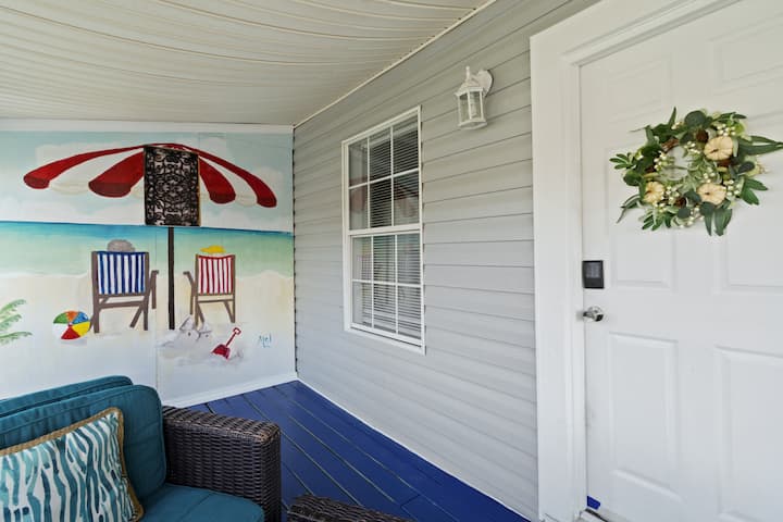Cozy Cottage 10 Min To Navarre Beach + Pets Ok - Navarre, FL