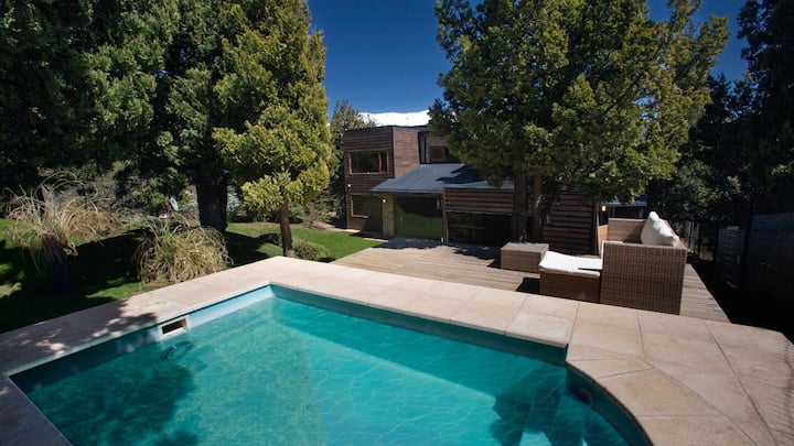 Casa Con Pileta Climatizada En Bariloche - San Carlos de Bariloche