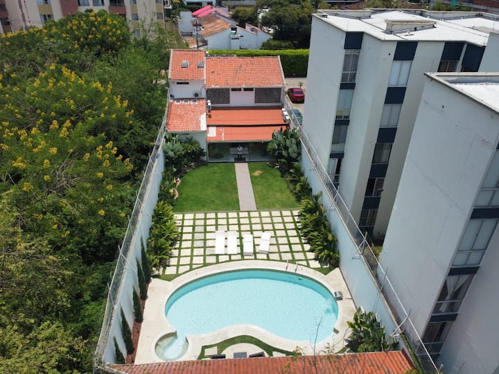 Hermosa Casa Con Piscina 7 Habitaciones - Cali