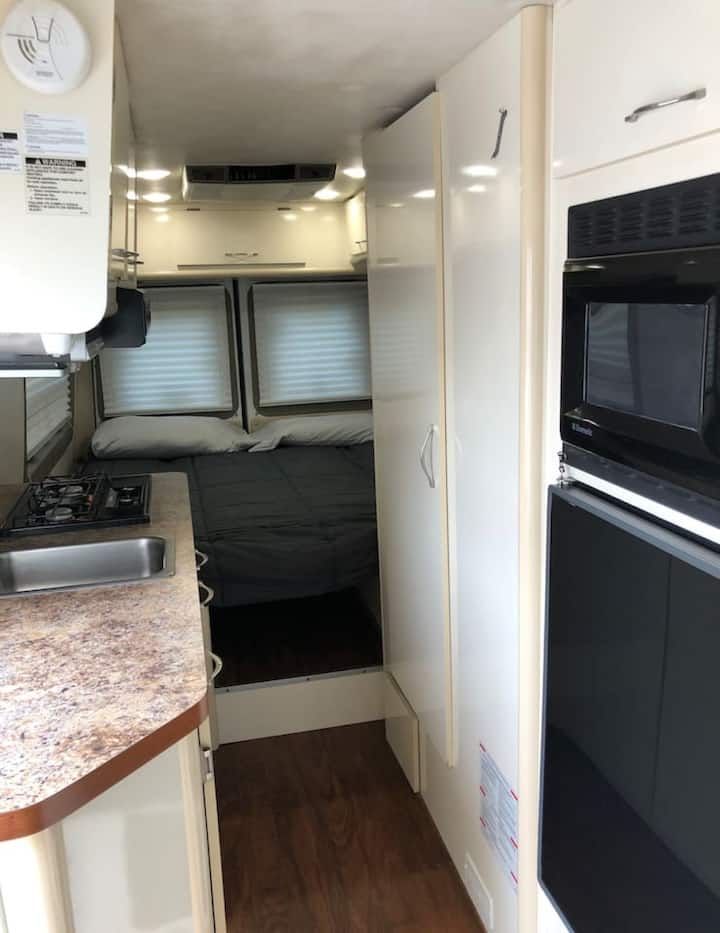 Cozy Camper · Budget Nyc Base - Staten Island, NY