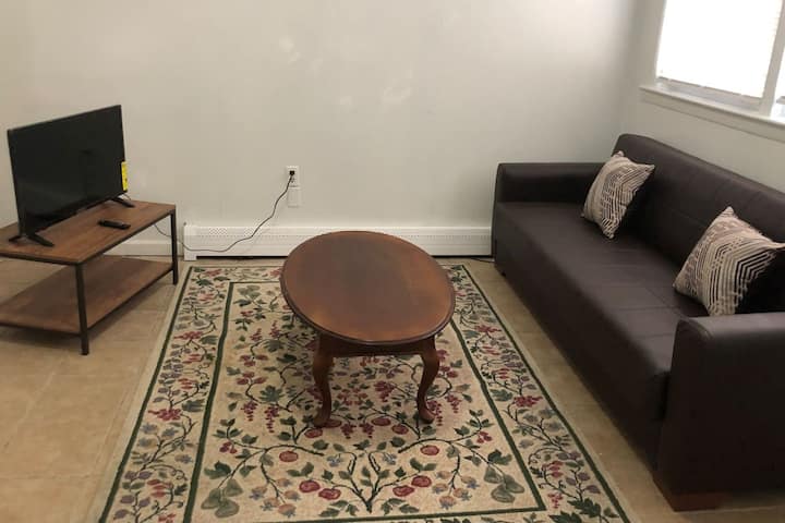 Private 3-bedroom House, 15-min Walk To Nyc Train - Cheesequake State Park, Matawan