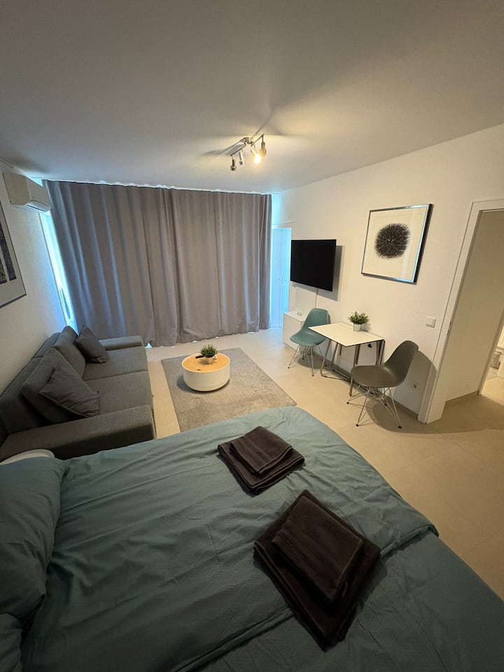 38 M² Studio Zentral In Düsseldorf-top Angebunden - Düsseldorf