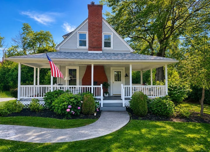 Wanakah Farmhouse - Hamburg, NY