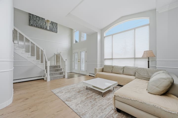 4br Family Retreat In Surrey - Surrey