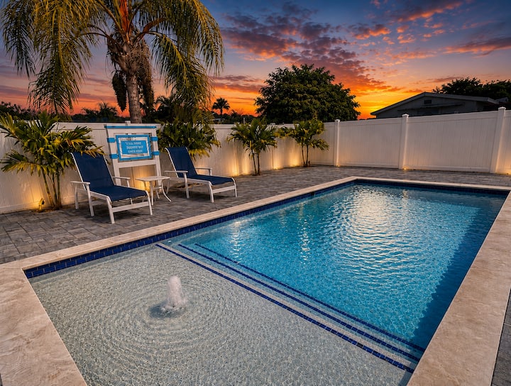 Luxury 5br Heated Saltwater
Pool Near Anna Maria - Bradenton, FL