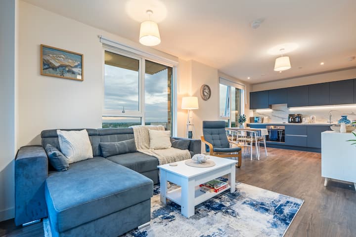 High-rise Luxury Apt|near Wembley|sleeps 6|balcony - Harrow