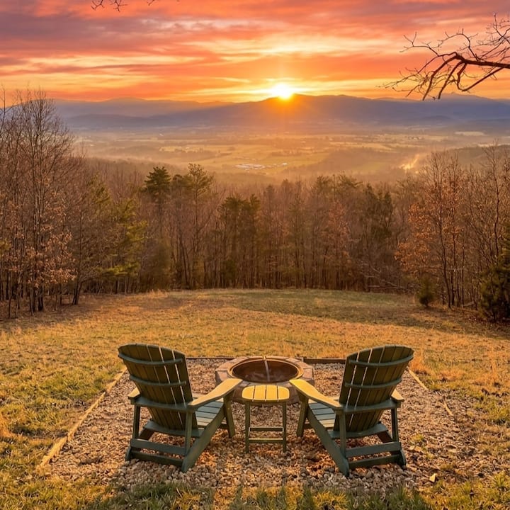 Shadow Ridge - A Cabin For 2 With A Fantastic View - Luray, VA
