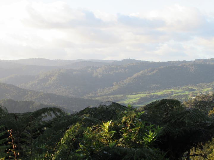 Luxury Getaway In Nature - Easy City Access - Auckland