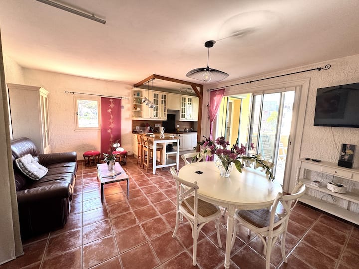 Grand T2 Avec Terrasse Et Clim - Rayol-Canadel-sur-Mer