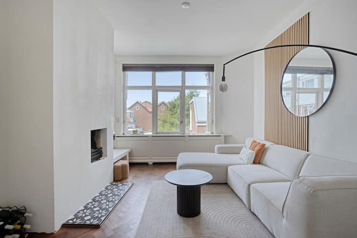 Bright Haarlem Appartment | Balcony | City Center - 哈倫
