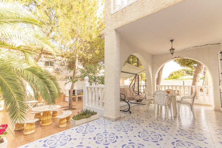 Chalet En Los Frutales En Torrevieja - La Mata