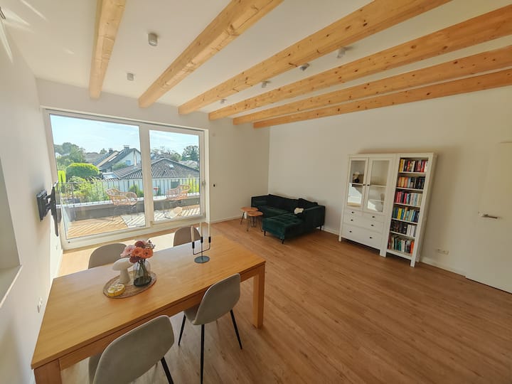 Stilvolle Ausgestattete Wohnung Für Bis Zu 4 Gäste - Bonn