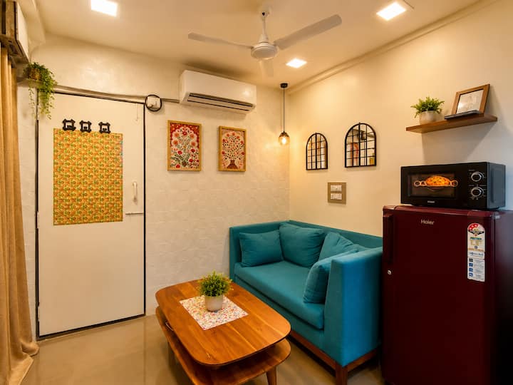 Aqua Bloom Bandra Studio|walk To Cafés&carter Road - 孟買