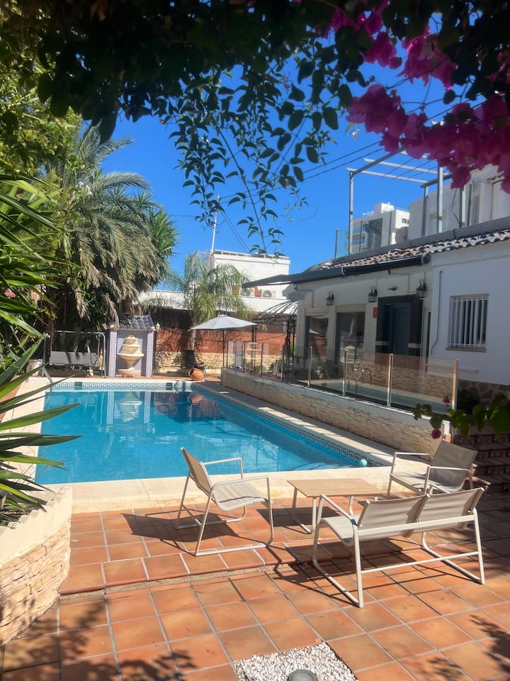 Charmante Villa Avec Sa Grande Piscine Privée - Alicante