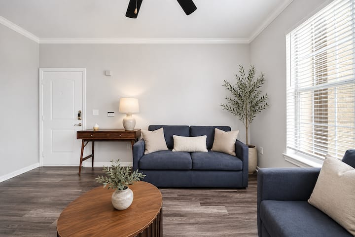 1br Retreat | Near Med Center | Pool & Gym - The Woodlands, TX