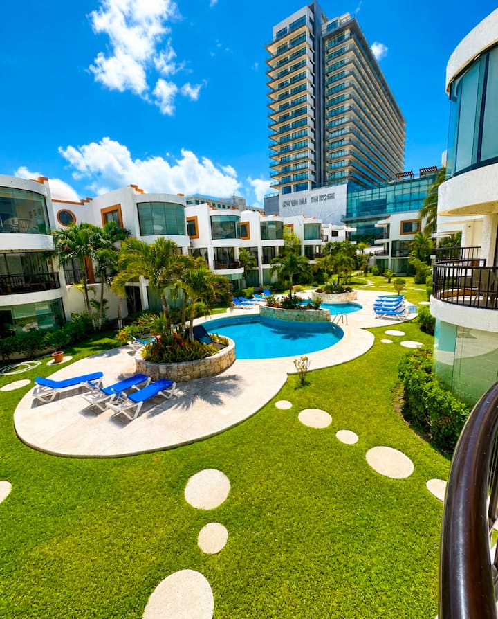 Casa Alado De La Playa En Zona Hotelera - Cancún