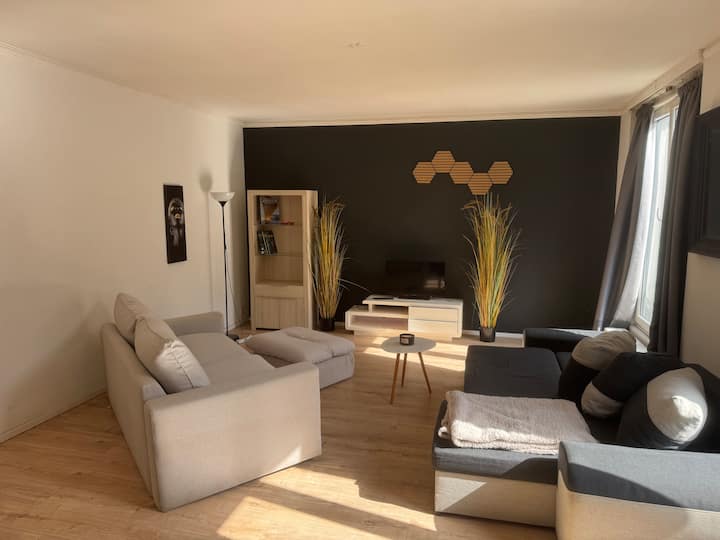Cosy Studio 4p | Quartier Eu/diamant - Evere