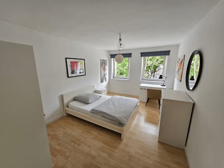 Stylish 2 Bedroom Apartment Near Eschenheimer Tor - Frankfurt am Main