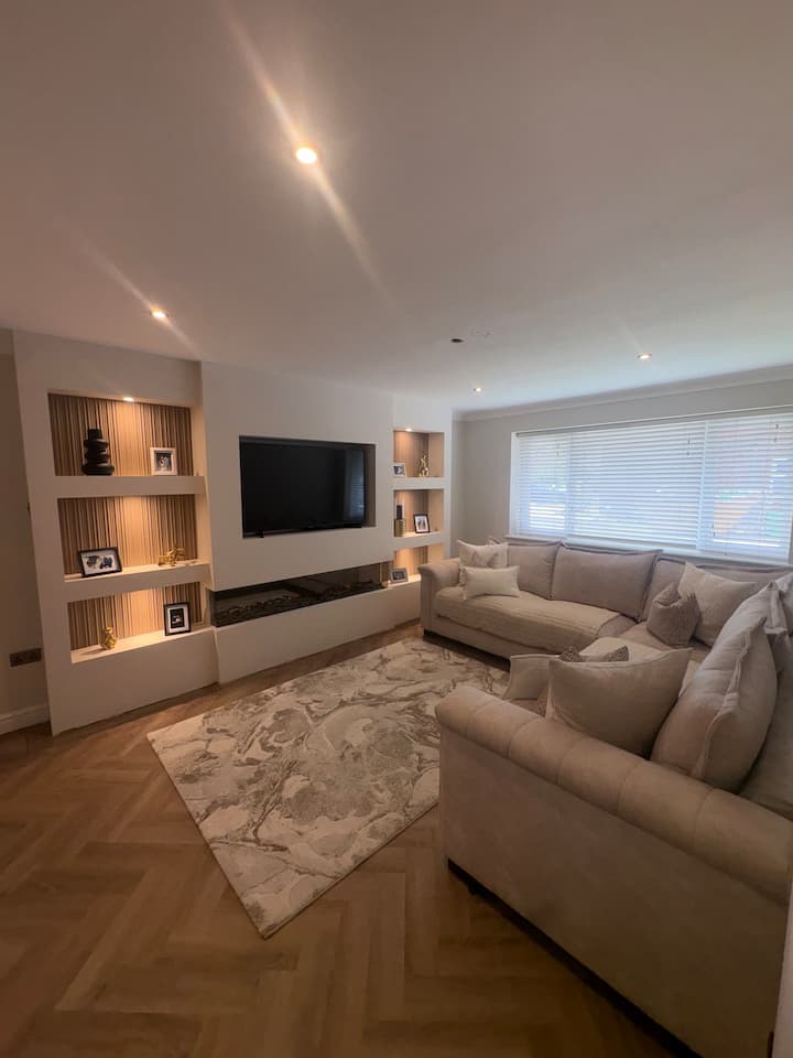 Betula Bank - Southport