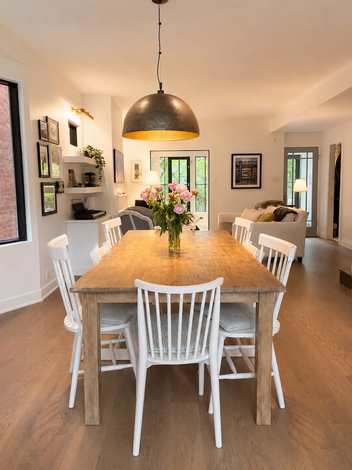 Spacious Beaches Family Home W/ Backyard & Office - Toronto