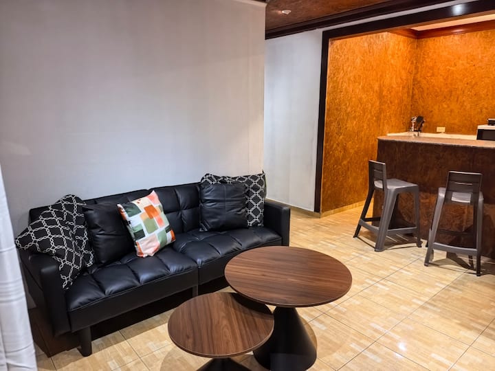 1 Br Apt | 10 Min Aiport / Aeropuerto - Aéroport de Panama-Tocumen (PTY)