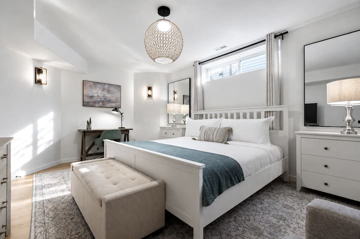Private King Suite-near Cultus Lake & Vedder River - Chilliwack
