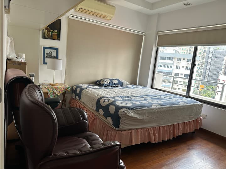 Private Spacious Room At Novena - Singapore