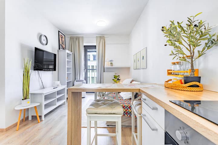 Adm Historic Center Modern Apartment - Bratysława