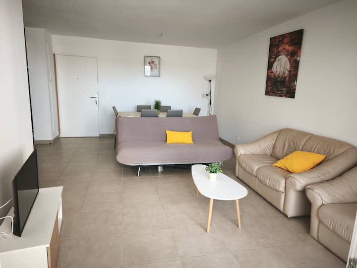 Appartement Cosy
Parking Privé - Perpignan