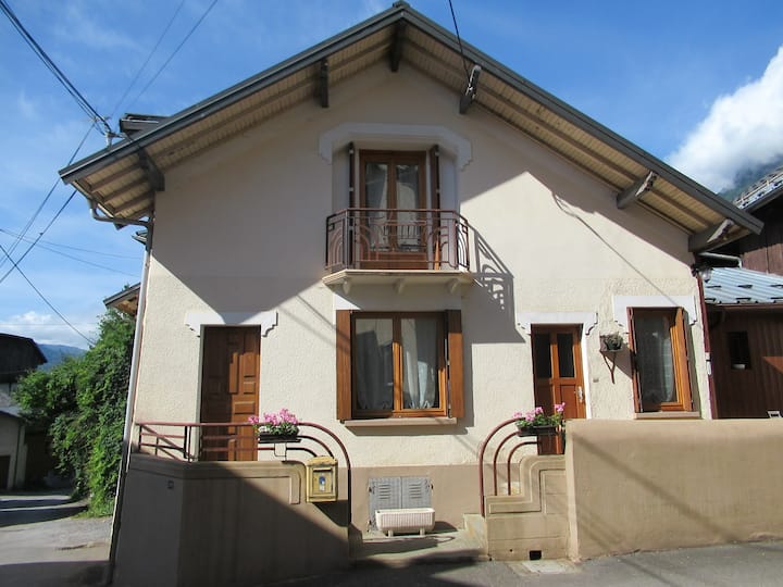 Maison De Village - Albertville