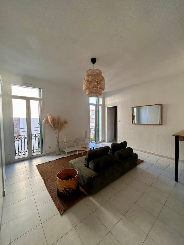 Joli Appartement Place De Carqueiranne - Carqueiranne
