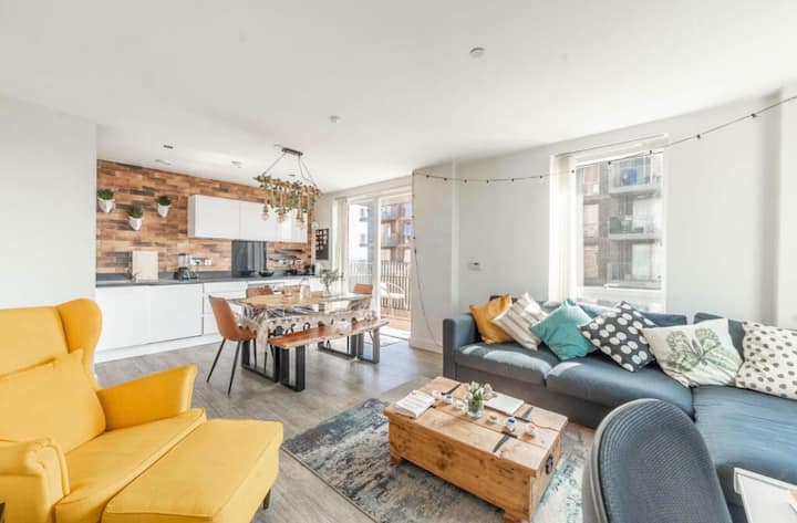 Apartment In London - Harrow
