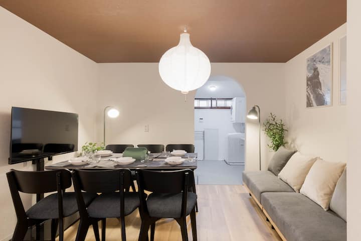 Direct To Namba&umeda | 45㎡, 6ppl | Art Town House - Osaka, Japan