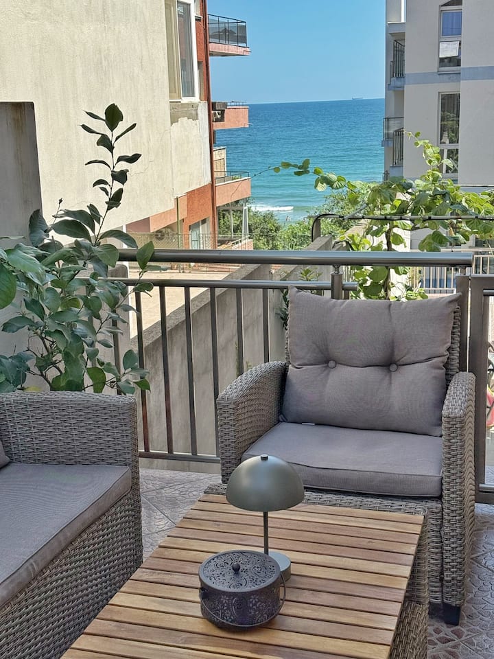 Sunny Sea-view Apartment Near Sozopol Beach - Sozopol