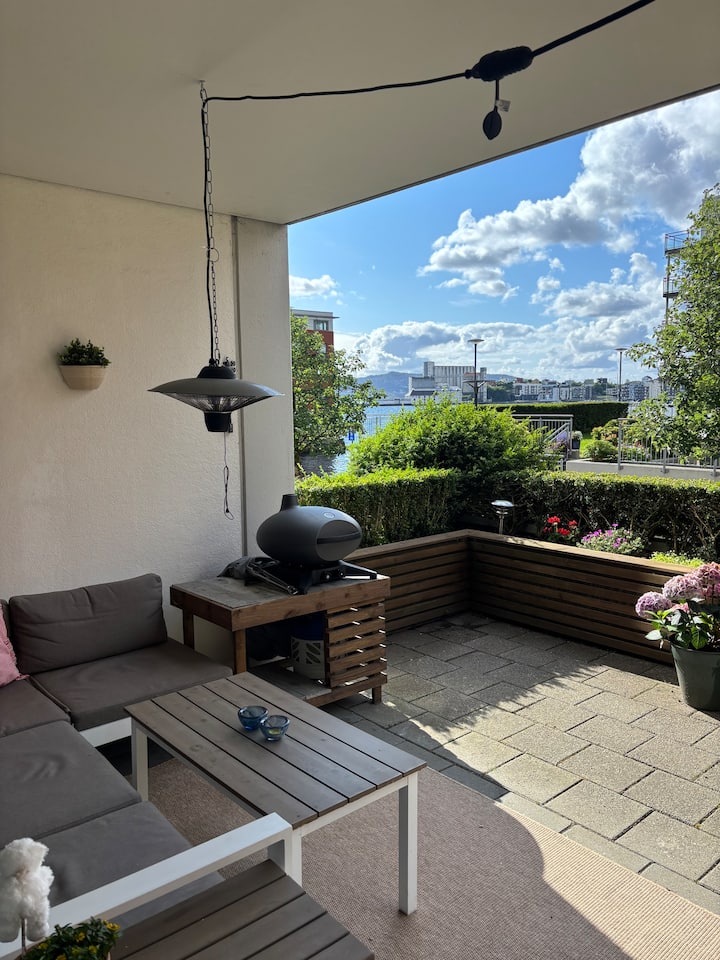 Sjønær Leilighet Med Kort Vei Til Bergen Sentrum - Bergen