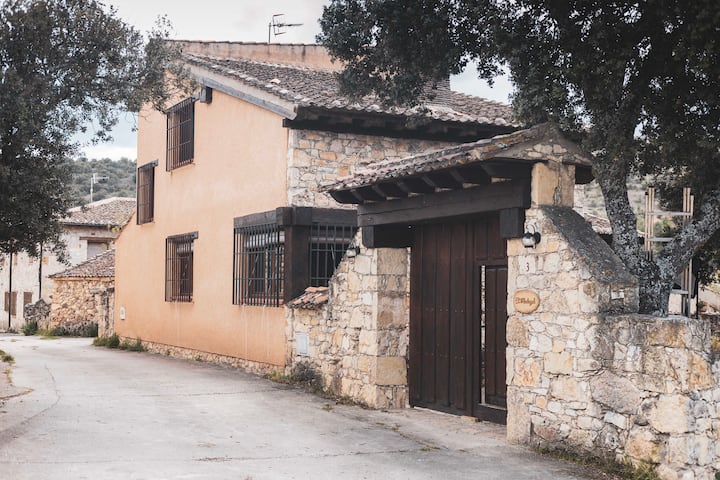 El Madrigal De Orejanilla - Cantalejo