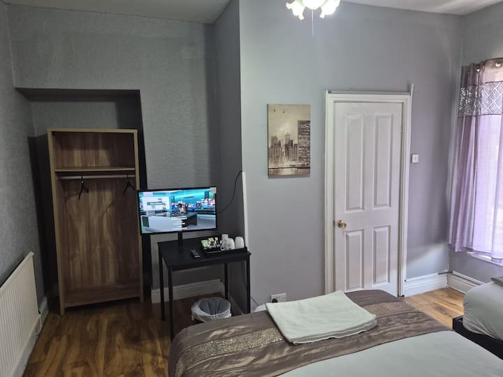 Prime Hotel, Middleton M24 6ae - Oldham