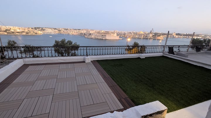 Valletta With Spectacular Views - 발레타