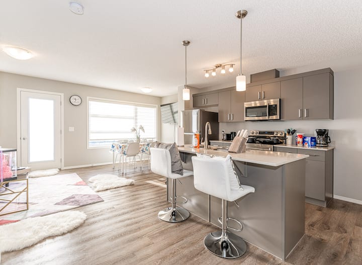 *Sakurahouse*ac!lovely In Windermere/15 Mins Wem - Edmonton