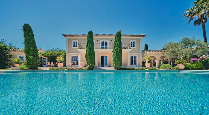 Villa-7 Chambres-piscine-tennis-hammam-golf-plage - Côte d'Azur