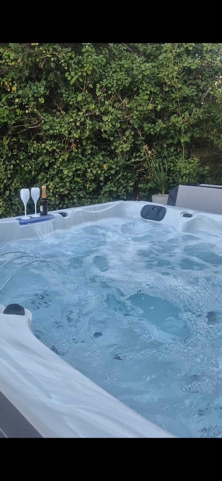 Maison Avec Jacuzzi - Istres