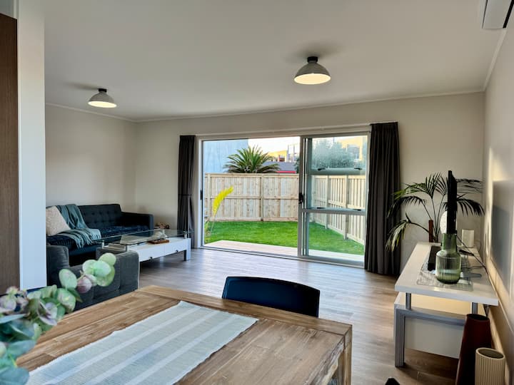 Coast Stay Opposite Bayfair. - Tauranga