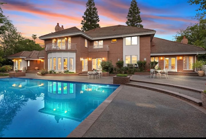 California Resort - Sacramento, CA