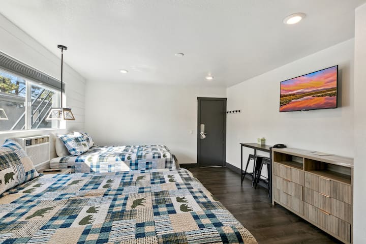 Mountain Suite - South Lake Tahoe, CA