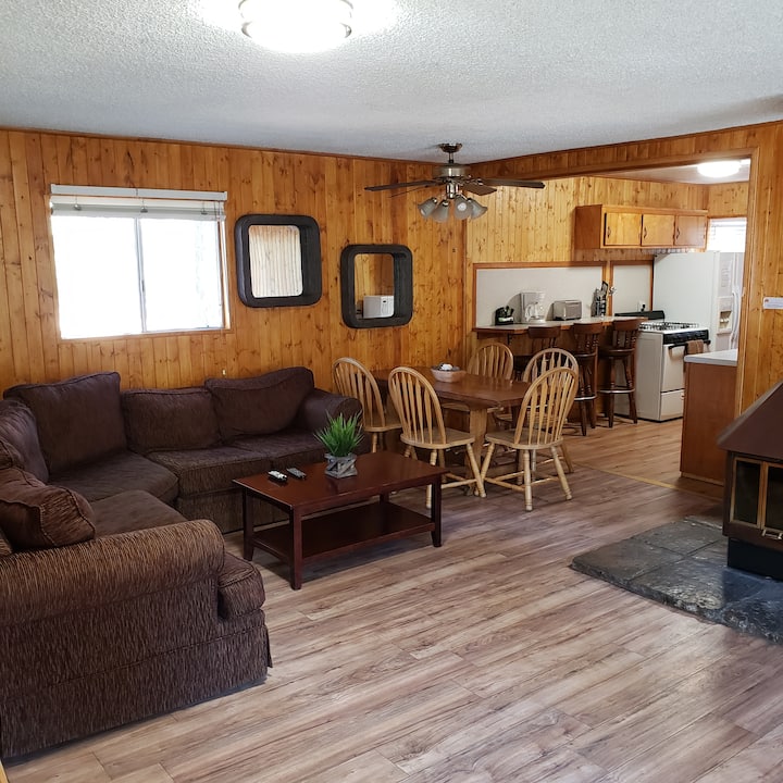 Grey Squirrel Resort - Mystical Forest - Big Bear Lake, CA